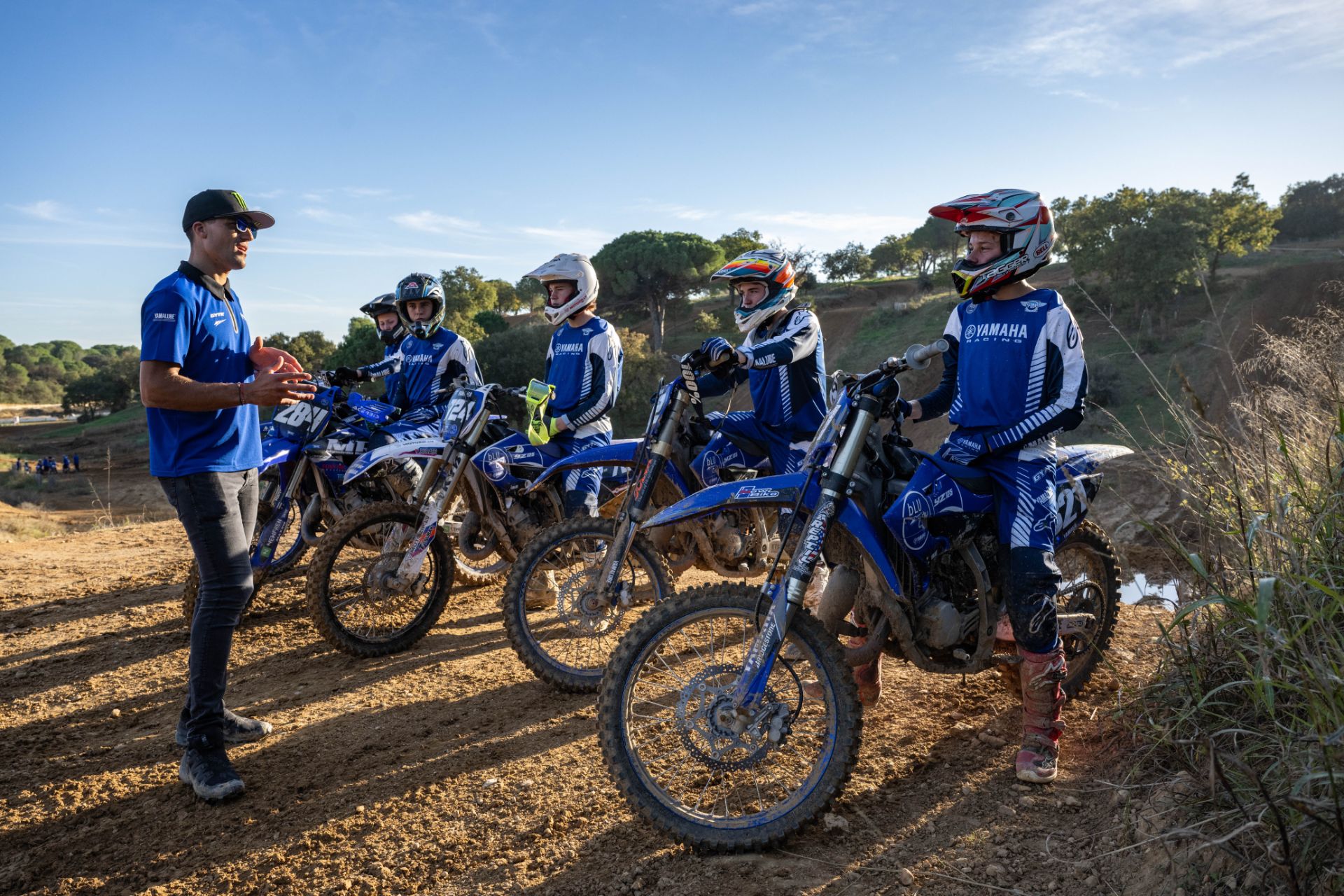YZ125 bLU cRU Cup formará jovens pilotos de motocross - Yamaha Racing ...